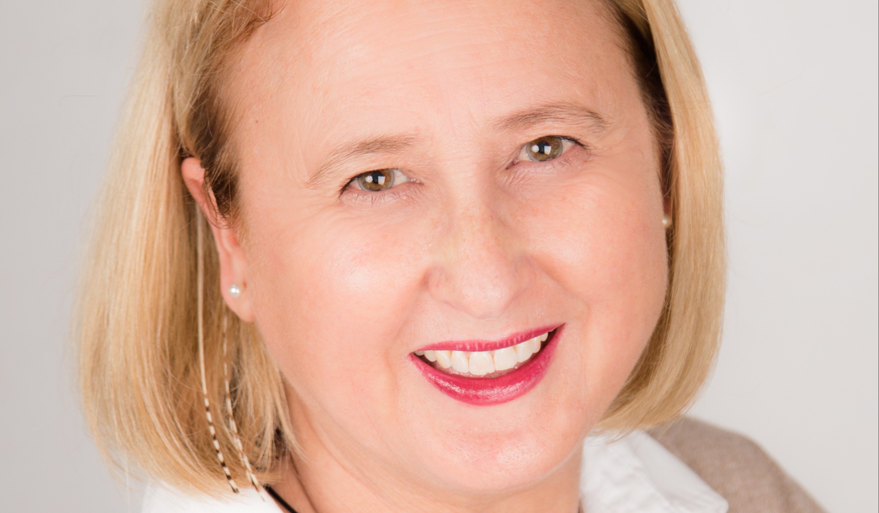 Out-of-School Learning Business - Rewards & Challenges: Monique Peters